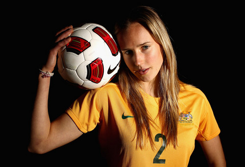 Sydney FC sign Ellyse Perry - Football NSW
